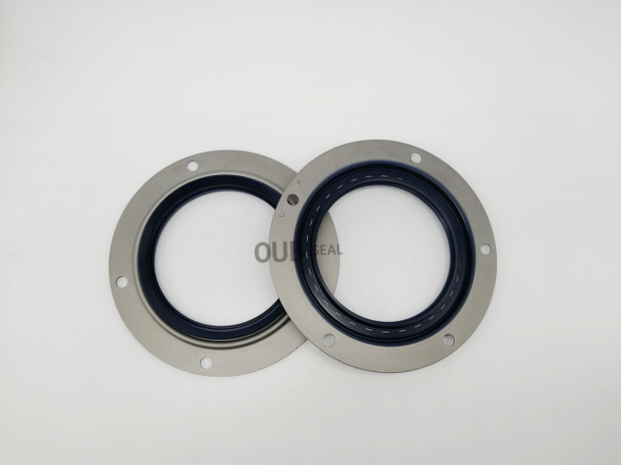 8972093423 4HK1 Crankshaft Oil Seal Hitachi Excavators ZX170W-3 ZX170W ...